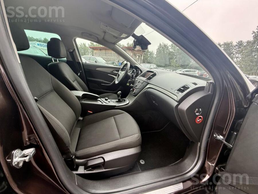 Sarkans Opel Insignia 2011 Rīga, ar dzinēja tilpumu 2.00 L un nobraukumu 0 tūkst. km par 4550 €, foto 25 vietnē AUTOMOTO.COM.LV