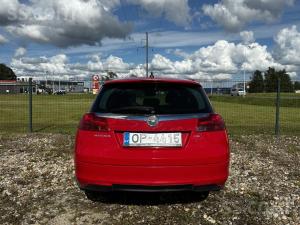 Red Opel Insignia 2012 in Saldus, with an engine capacity of 2.00 L and mileage of 284 thousand km for 2990 €, photo 7 on AUTOMOTO.COM.LV