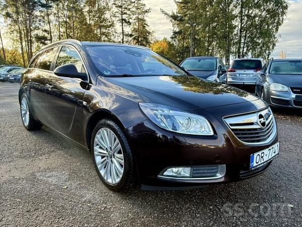 Опель Инсигния 2012 в Рига на AUTOMOTO.COM.LV Красный Опель Инсигния 2012 в Рига, объемом двигателя 2.00 л и пробегом 0 тыс. км за 4650 €, фото 5 на AUTOMOTO.COM.LV