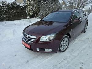 Red Opel Insignia 2013 in Prienai, with an engine capacity of 1.96 L and mileage of 298 thousand km for 2999 €, photo 3 on AUTOMOTO.COM.LV