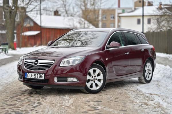 Sarkans Opel Insignia 2013 Jūrmala, ar dzinēja tilpumu 2.00 L un nobraukumu 250 tūkst. km par 6500 €, foto 3 vietnē AUTOMOTO.COM.LV
