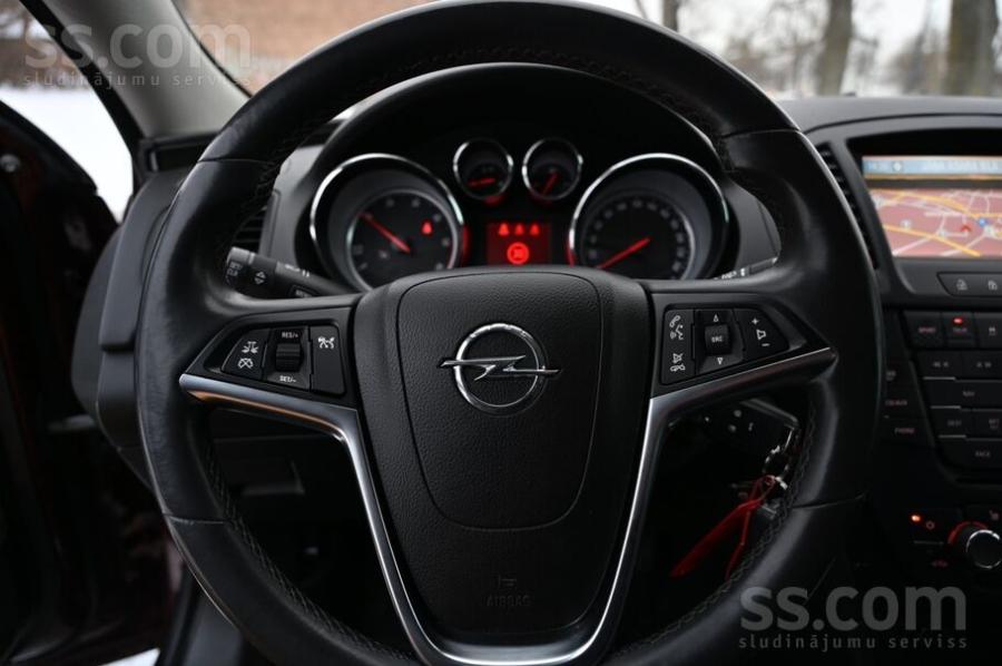 Sarkans Opel Insignia 2013 Jūrmala, ar dzinēja tilpumu 2.00 L un nobraukumu 250 tūkst. km par 5300 €, foto 18 vietnē AUTOMOTO.COM.LV