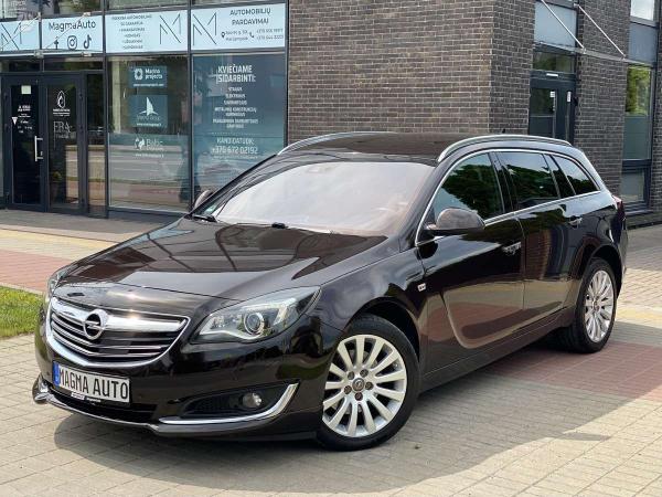 Red Opel Insignia 2014 in Marijampole, with an engine capacity of 1.96 L and mileage of 218 thousand km for 7950 €, photo 2 on AUTOMOTO.COM.LV