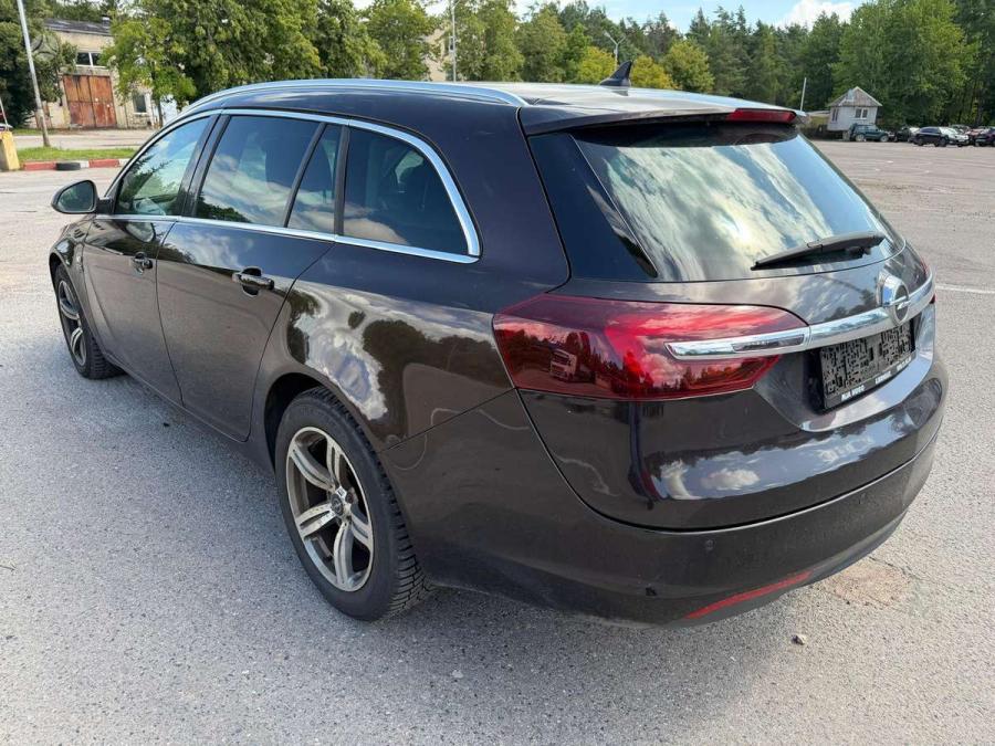 Sarkans Opel Insignia 2014 Raseiniai, ar dzinēja tilpumu 1.96 L un nobraukumu 285 tūkst. km par 3900 €, foto 4 vietnē AUTOMOTO.COM.LV