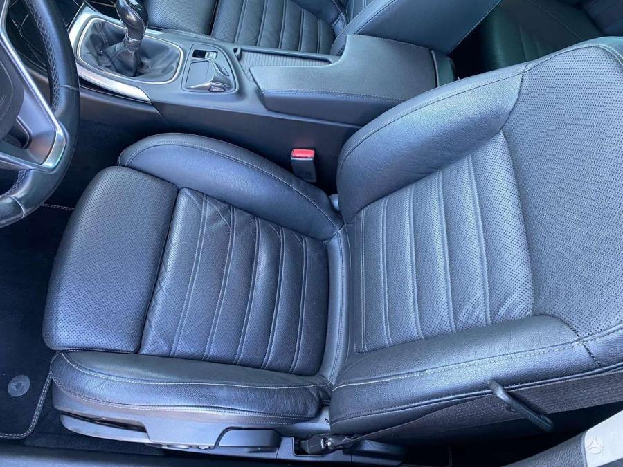 Sarkans Opel Insignia 2014 Raseiniai, ar dzinēja tilpumu 1.96 L un nobraukumu 285 tūkst. km par 4300 €, foto 11 vietnē AUTOMOTO.COM.LV