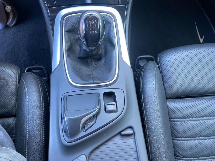 Sarkans Opel Insignia 2014 Raseiniai, ar dzinēja tilpumu 1.96 L un nobraukumu 285 tūkst. km par 4300 €, foto 15 vietnē AUTOMOTO.COM.LV