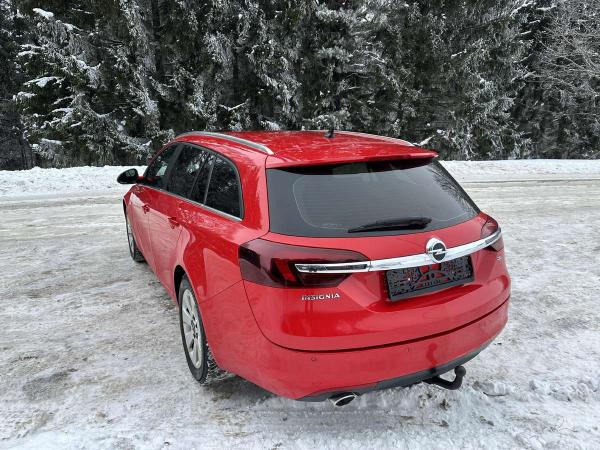 Red Opel Insignia 2016 in Telschi, with an engine capacity of 2.00 L and mileage of 266 thousand km for 5000 €, photo 5 on AUTOMOTO.COM.LV
