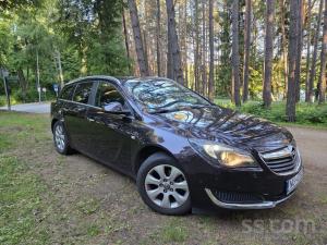 Красный Опель Инсигния 2016 в Даугавпилс, объемом двигателя 1.60 л и пробегом 235 тыс. км за 4500 €, фото  на AUTOMOTO.COM.LV