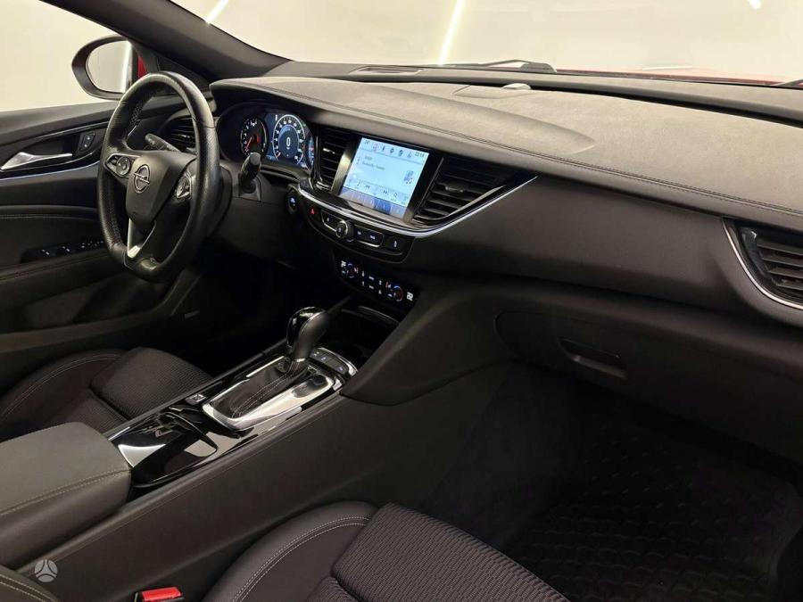 Sarkans Opel Insignia 2018 Marijampole, ar dzinēja tilpumu 1.96 L un nobraukumu 155 tūkst. km par 12999 €, foto 9 vietnē AUTOMOTO.COM.LV