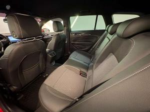 Sarkans Opel Insignia 2018 Marijampole, ar dzinēja tilpumu 1.96 L un nobraukumu 155 tūkst. km par 12999 €, foto 24 vietnē AUTOMOTO.COM.LV