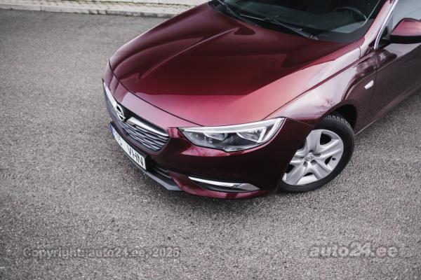 Red Opel Insignia 2019 in Tartu, with an engine capacity of 1.50 L and mileage of 95 thousand km for 8999 €, photo 4 on AUTOMOTO.COM.LV