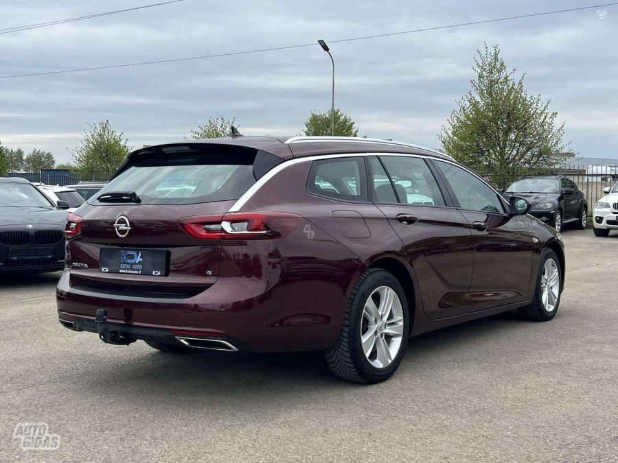 Red Opel Insignia 2019 in Marijampole, with an engine capacity of 2.00 L and mileage of 298 thousand km for 10450 €, photo 10 on AUTOMOTO.COM.LV