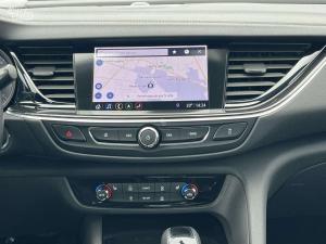 Red Opel Insignia 2019 in Marijampole, with an engine capacity of 2.00 L and mileage of 298 thousand km for 10450 €, photo 28 on AUTOMOTO.COM.LV