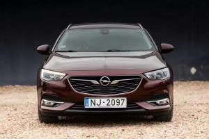 Sarkans Opel Insignia 2019 Jelgava, ar dzinēja tilpumu 2.00 L un nobraukumu 154 tūkst. km par 15400 €, foto 3 vietnē AUTOMOTO.COM.LV
