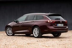 Sarkans Opel Insignia 2019 Jelgava, ar dzinēja tilpumu 2.00 L un nobraukumu 154 tūkst. km par 15400 €, foto 5 vietnē AUTOMOTO.COM.LV