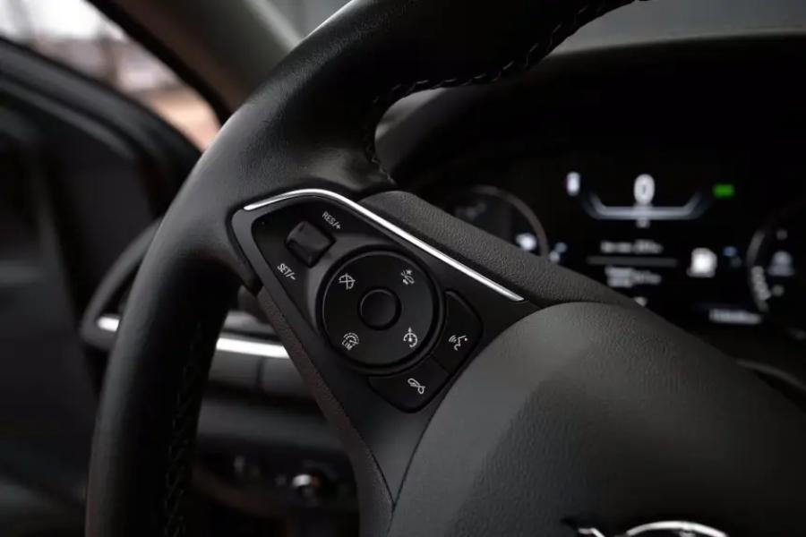 Sarkans Opel Insignia 2019 Jelgava, ar dzinēja tilpumu 2.00 L un nobraukumu 154 tūkst. km par 15400 €, foto 13 vietnē AUTOMOTO.COM.LV