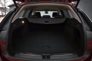 Sarkans Opel Insignia 2019 Jelgava, ar dzinēja tilpumu 2.00 L un nobraukumu 154 tūkst. km par 15400 €, foto 18 vietnē AUTOMOTO.COM.LV
