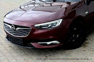 Red Opel Insignia 2019 in Kretinga, with an engine capacity of 1.60 L and mileage of 147 thousand km for 10999 €, photo 5 on AUTOMOTO.COM.LV