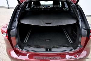 Red Opel Insignia 2019 in Kretinga, with an engine capacity of 1.60 L and mileage of 147 thousand km for 10999 €, photo 13 on AUTOMOTO.COM.LV