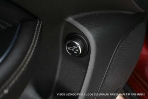 Red Opel Insignia 2019 in Kretinga, with an engine capacity of 1.60 L and mileage of 147 thousand km for 10999 €, photo 23 on AUTOMOTO.COM.LV