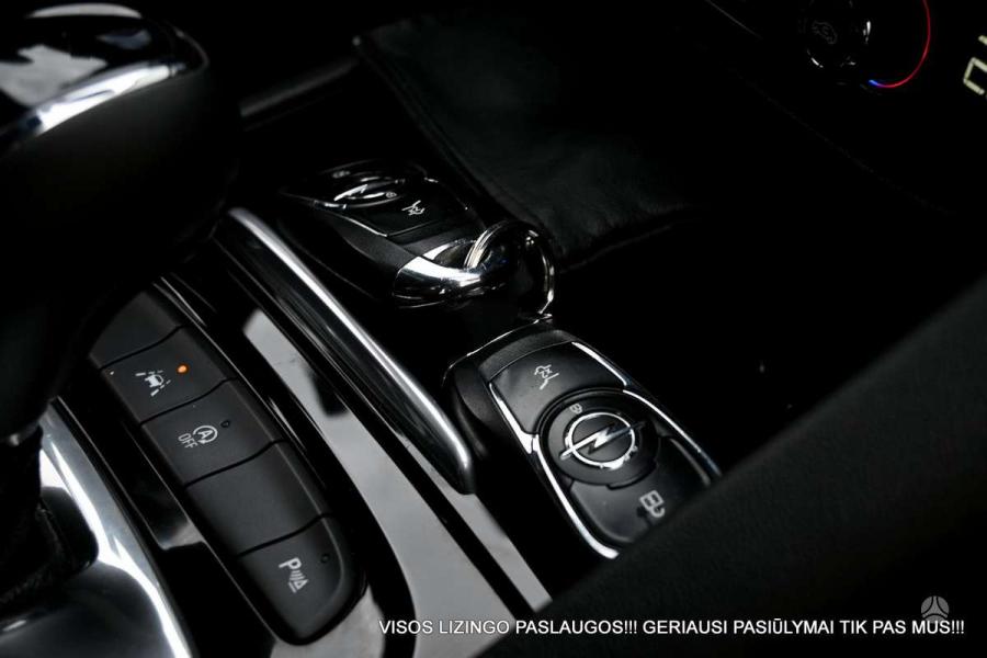 Red Opel Insignia 2019 in Kretinga, with an engine capacity of 1.60 L and mileage of 147 thousand km for 10999 €, photo 29 on AUTOMOTO.COM.LV