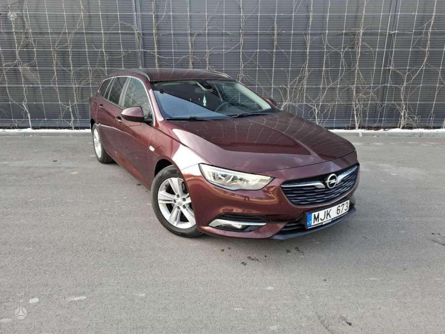 Red Opel Insignia 2019 in Vilnius, with an engine capacity of 1.96 L and mileage of 282 thousand km for 7900 €, photo 1 on AUTOMOTO.COM.LV