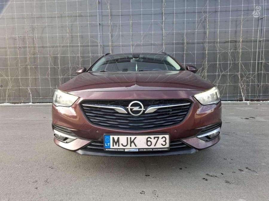 Red Opel Insignia 2019 in Vilnius, with an engine capacity of 1.96 L and mileage of 282 thousand km for 7900 €, photo 5 on AUTOMOTO.COM.LV