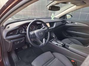 Red Opel Insignia 2019 in Vilnius, with an engine capacity of 1.96 L and mileage of 282 thousand km for 7900 €, photo 17 on AUTOMOTO.COM.LV