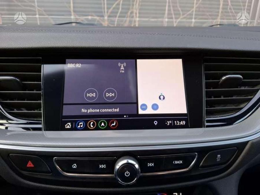 Red Opel Insignia 2019 in Vilnius, with an engine capacity of 1.96 L and mileage of 282 thousand km for 7900 €, photo 18 on AUTOMOTO.COM.LV