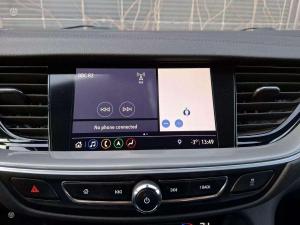Red Opel Insignia 2019 in Vilnius, with an engine capacity of 1.96 L and mileage of 282 thousand km for 7900 €, photo 19 on AUTOMOTO.COM.LV
