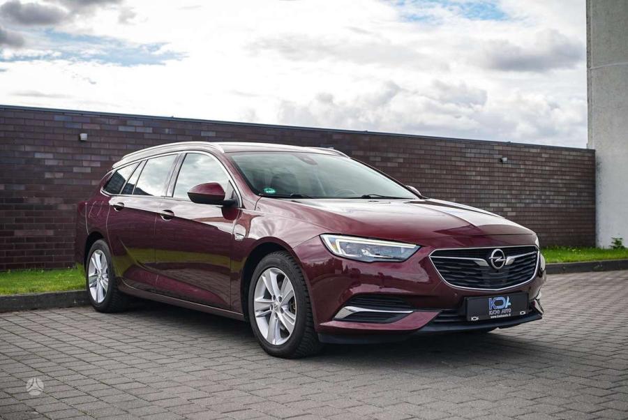 Red Opel Insignia 2019 in Marijampole, with an engine capacity of 1.96 L and mileage of 298 thousand km for 9550 €, photo 1 on AUTOMOTO.COM.LV