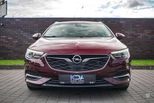 Red Opel Insignia 2019 in Marijampole, with an engine capacity of 1.96 L and mileage of 298 thousand km for 9550 €, photo 3 on AUTOMOTO.COM.LV