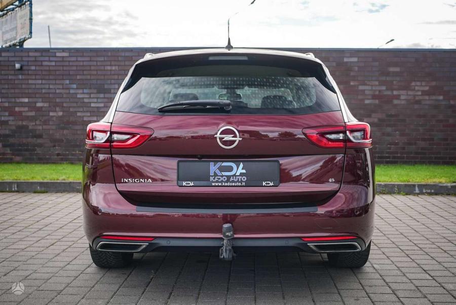 Red Opel Insignia 2019 in Marijampole, with an engine capacity of 1.96 L and mileage of 298 thousand km for 9550 €, photo 9 on AUTOMOTO.COM.LV