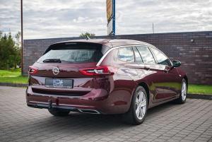 Red Opel Insignia 2019 in Marijampole, with an engine capacity of 1.96 L and mileage of 298 thousand km for 9550 €, photo 10 on AUTOMOTO.COM.LV