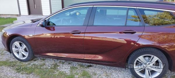 Red Opel Insignia 2020 in Mustvee, with an engine capacity of 1.60 L and mileage of 228 thousand km for 9000 €, photo 6 on AUTOMOTO.COM.LV