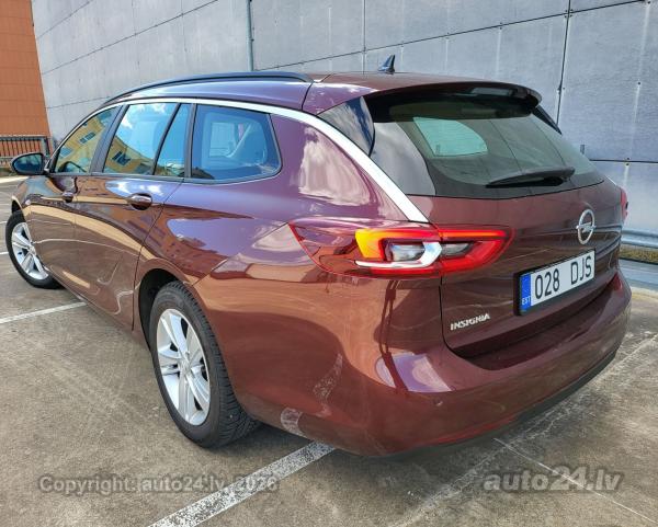 Opel Insignia 2020 in Tallinn on AUTOMOTO.COM.LV Red Opel Insignia 2020 in Tallinn, with an engine capacity of 1.60 L and mileage of 229 thousand km for 9900 €, photo 4 on AUTOMOTO.COM.LV