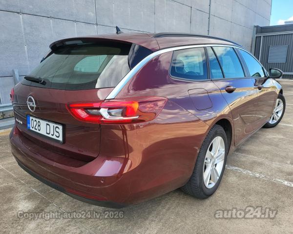 Opel Insignia 2020 in Tallinn on AUTOMOTO.COM.LV Red Opel Insignia 2020 in Tallinn, with an engine capacity of 1.60 L and mileage of 229 thousand km for 9900 €, photo 5 on AUTOMOTO.COM.LV