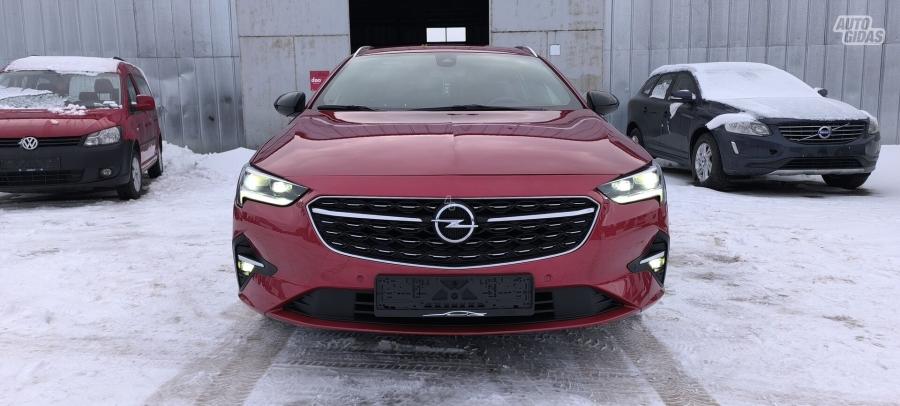 Red Opel Insignia 2021 in Siauliai, with an engine capacity of 1.50 L and mileage of 202 thousand km for 10550 €, photo 2 on AUTOMOTO.COM.LV