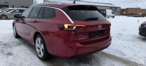 Red Opel Insignia 2021 in Siauliai, with an engine capacity of 1.50 L and mileage of 202 thousand km for 10550 €, photo 4 on AUTOMOTO.COM.LV
