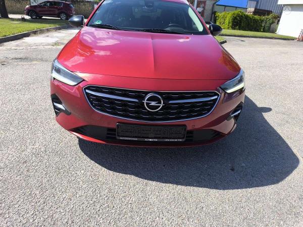 Red Opel Insignia 2021 in Joniskis, with an engine capacity of 2.00 L and mileage of 220 thousand km for 12850 €, photo 8 on AUTOMOTO.COM.LV
