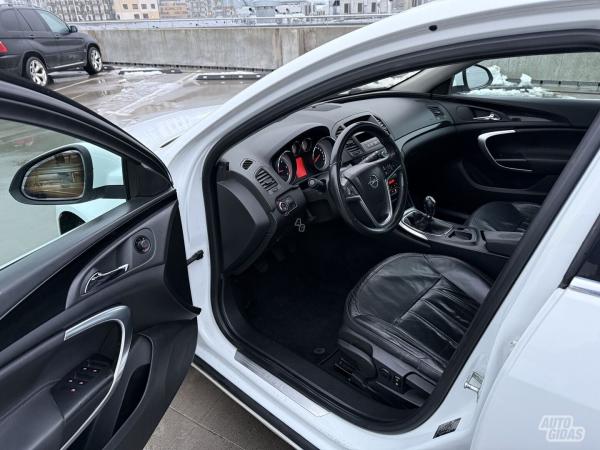 Opel Insignia 2009 in Vilnius, with an engine capacity of 2.00 L and mileage of 290 thousand km for 1500 €, photo 9 on AUTOMOTO.COM.LV