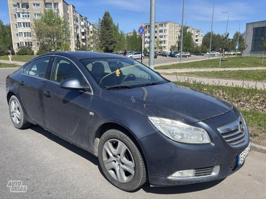 Opel Insignia 2009 in Vilnius, with an engine capacity of 1.80 L and mileage of 243 thousand km for 1250 €, photo 4 on AUTOMOTO.COM.LV