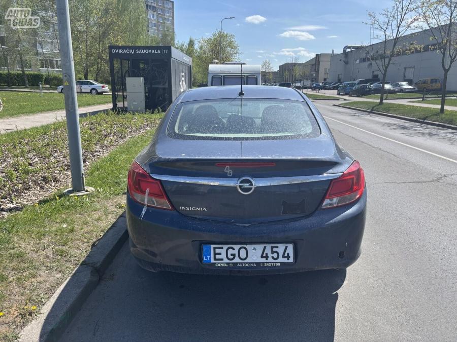 Opel Insignia 2009 in Vilnius, with an engine capacity of 1.80 L and mileage of 243 thousand km for 1250 €, photo 7 on AUTOMOTO.COM.LV