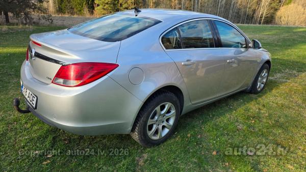 Opel Insignia 2009 in Tallinn, with an engine capacity of 2.00 L and mileage of 351 thousand km for 1200 €, photo 8 on AUTOMOTO.COM.LV