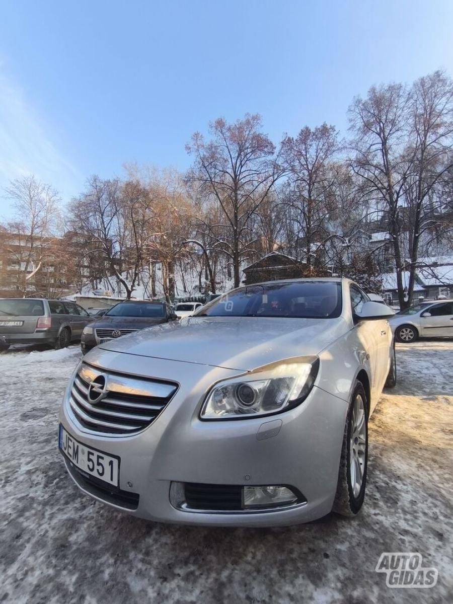 Opel Insignia 2010 in Vilnius, with an engine capacity of 2.00 L and mileage of 246 thousand km for 2500 €, photo 2 on AUTOMOTO.COM.LV