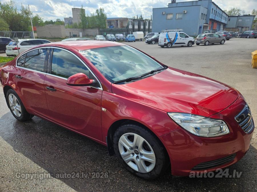 Opel Insignia 2010 in Tartu, with an engine capacity of 1.60 L and mileage of 319 thousand km for 2900 €, photo 4 on AUTOMOTO.COM.LV