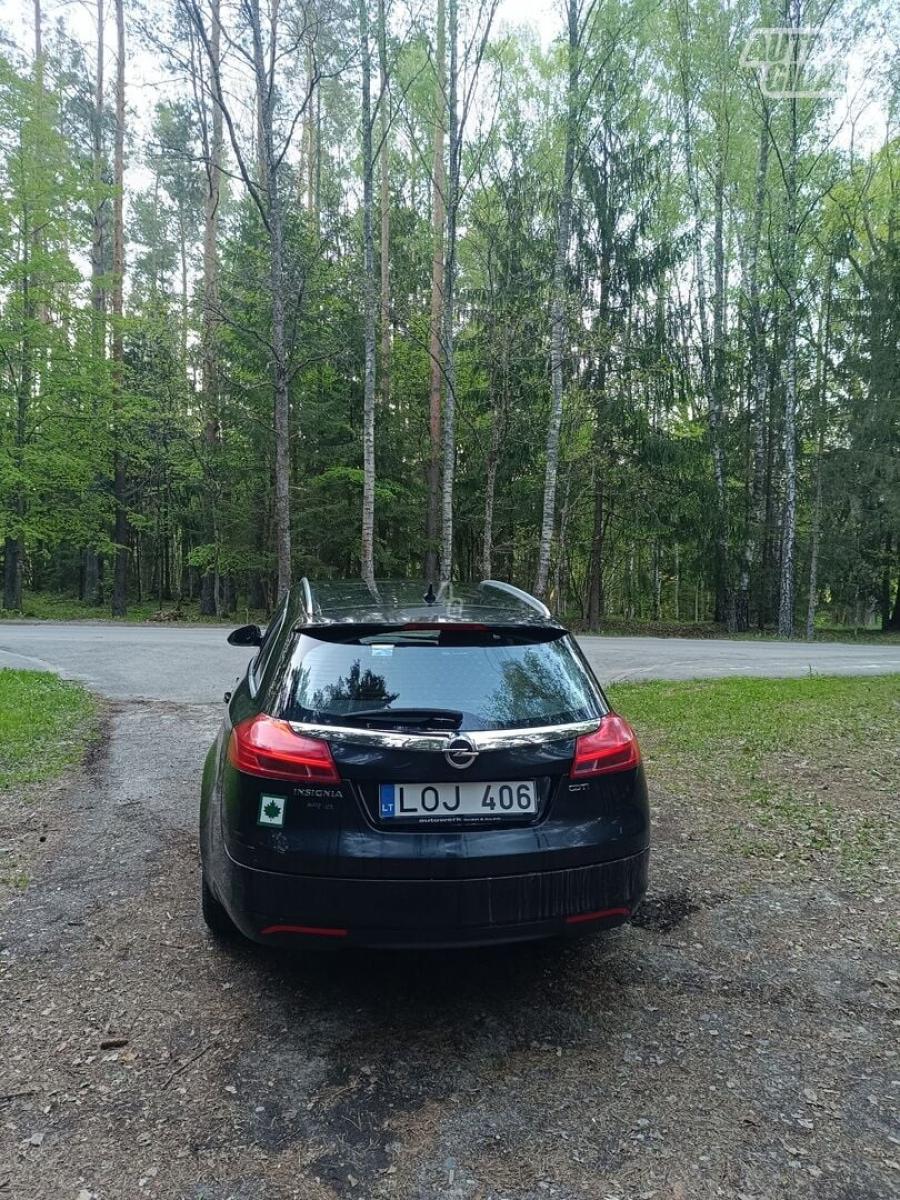 Opel Insignia 2010 in Siauliai, with an engine capacity of 2.00 L and mileage of 329 thousand km for 1700 €, photo 3 on AUTOMOTO.COM.LV
