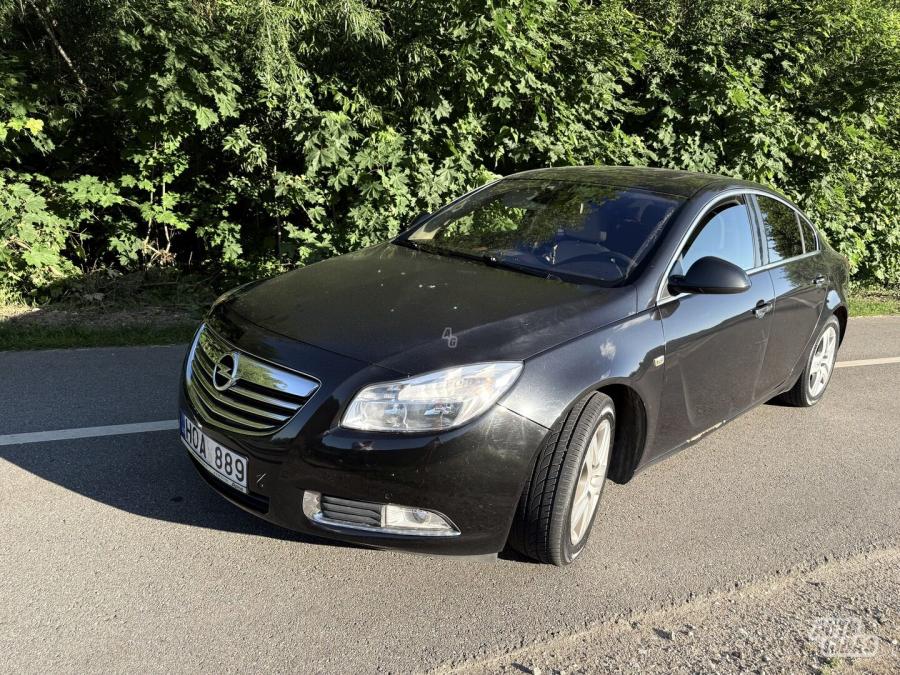 Opel Insignia 2010 in Jonava, with an engine capacity of 2.00 L and mileage of 370 thousand km for 2700 €, photo 6 on AUTOMOTO.COM.LV