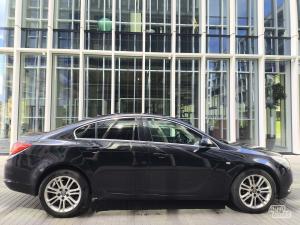 Opel Insignia 2010 in Vilnius, with an engine capacity of 2.00 L and mileage of 300 thousand km for 1150 €, photo 6 on AUTOMOTO.COM.LV