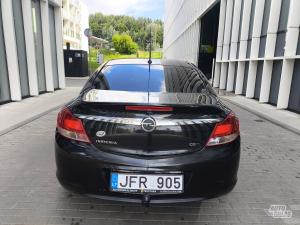 Opel Insignia 2010 in Vilnius, with an engine capacity of 2.00 L and mileage of 300 thousand km for 1150 €, photo 8 on AUTOMOTO.COM.LV